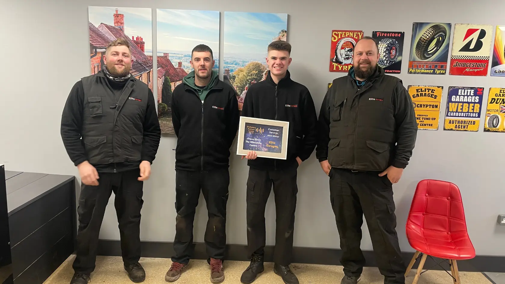 Elite Garages Shaftesbury Wins Customer Excellence Award | Elite Garages